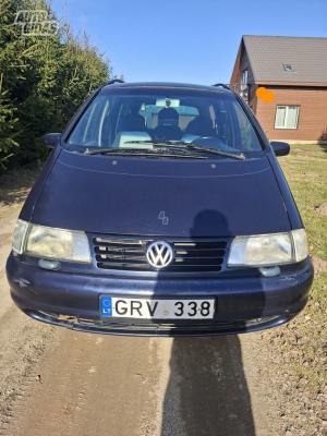 Volkswagen Sharan 2000 in Elektrenai, with an engine capacity of 1.90 L and mileage of 352 thousand km for 930 €, photo 4 on AUTOMOTO.COM.LV