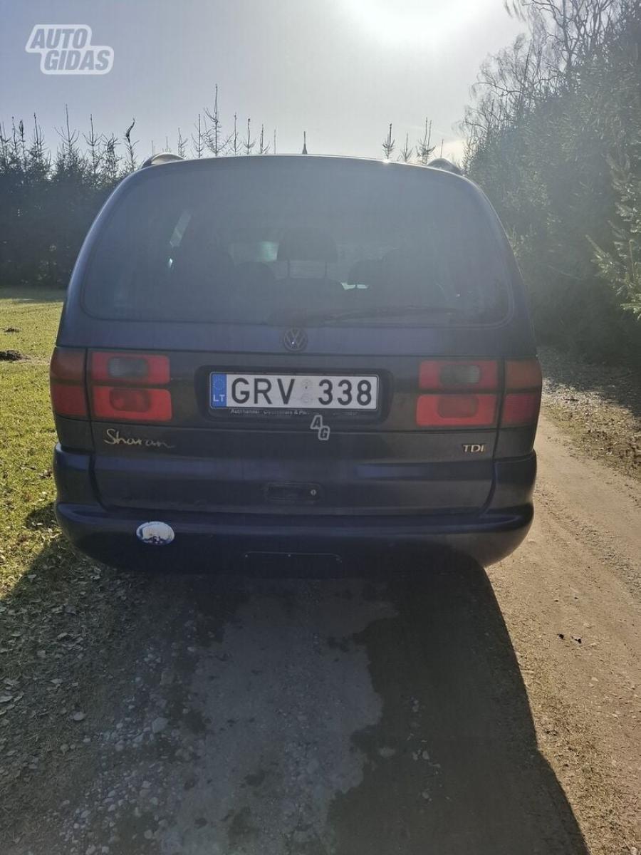Volkswagen Sharan 2000 in Elektrenai, with an engine capacity of 1.90 L and mileage of 352 thousand km for 930 €, photo 7 on AUTOMOTO.COM.LV