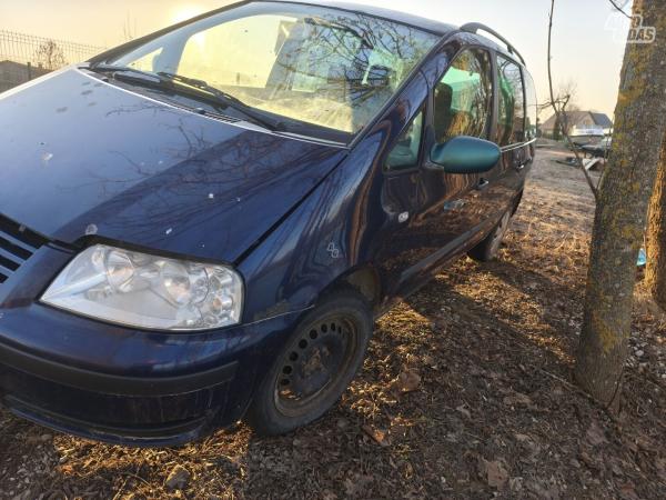 Volkswagen Sharan 2000 in Jurbarkas, with an engine capacity of 1.90 L and mileage of 397 thousand km for 550 €, photo 3 on AUTOMOTO.COM.LV