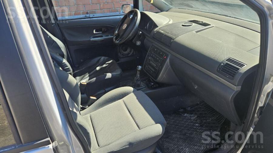 Volkswagen Sharan 2000 Rīga, ar dzinēja tilpumu 1.90 L un nobraukumu 320 tūkst. km par 550 €, foto 5 vietnē AUTOMOTO.COM.LV