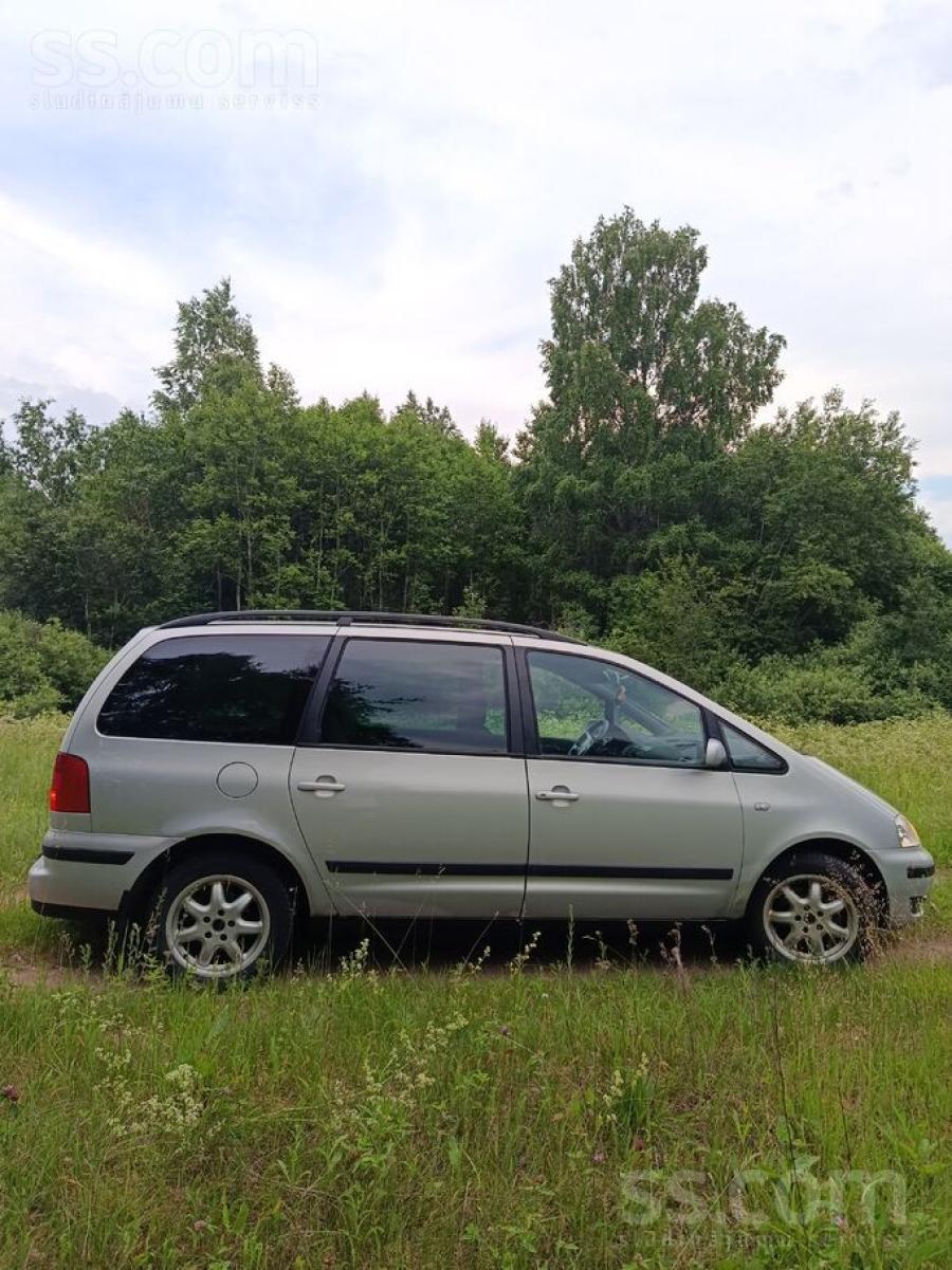 Volkswagen Sharan 2000 Rēzekne, ar dzinēja tilpumu 1.90 L un nobraukumu 312 tūkst. km par 1390 €, foto 6 vietnē AUTOMOTO.COM.LV