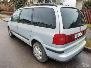 Volkswagen Sharan 2001 Panevēža, ar dzinēja tilpumu 1.90 L un nobraukumu 30 tūkst. km par 470 €, foto 5 vietnē AUTOMOTO.COM.LV
