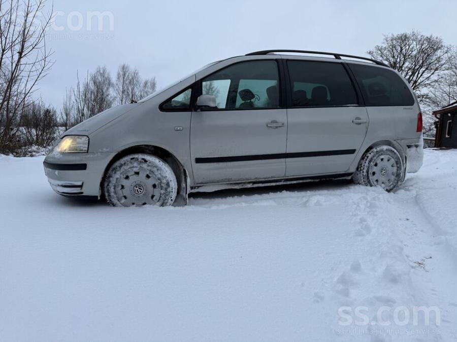 Volkswagen Sharan 2001 in Rezekne, with an engine capacity of 1.90 L and mileage of 358 thousand km for 1550 €, photo 12 on AUTOMOTO.COM.LV