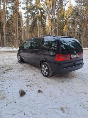Volkswagen Sharan 2001 in Siauliai, with an engine capacity of 1.90 L and mileage of 205 thousand km for 1350 €, photo 7 on AUTOMOTO.COM.LV