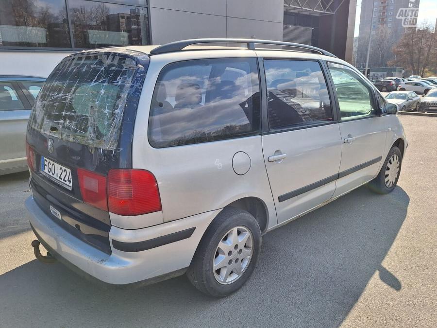 Volkswagen Sharan 2001 Viļņa, ar dzinēja tilpumu 1.90 L un nobraukumu 261 tūkst. km par 550 €, foto 4 vietnē AUTOMOTO.COM.LV