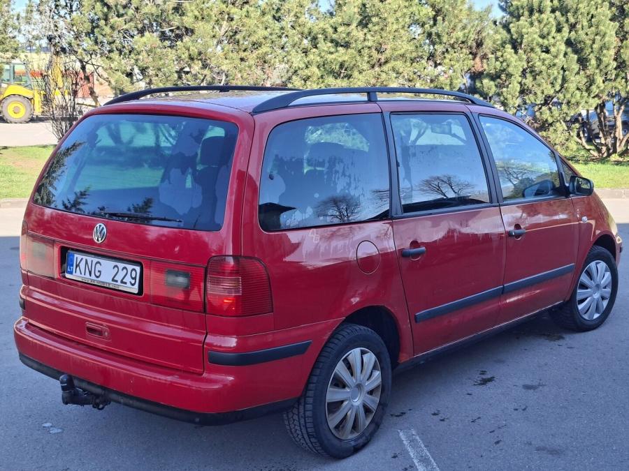 Volkswagen Sharan 2001 in Silute, with an engine capacity of 1.90 L and mileage of 306 thousand km for 1350 €, photo 6 on AUTOMOTO.COM.LV