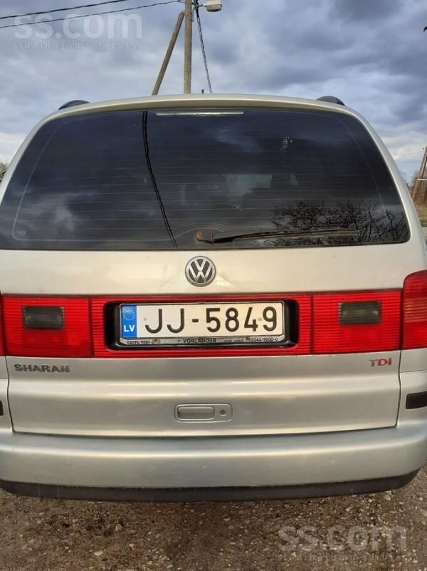 Volkswagen Sharan 2001 in Daugavpils, with an engine capacity of 1.90 L and mileage of 222 thousand km for 1500 €, photo 2 on AUTOMOTO.COM.LV