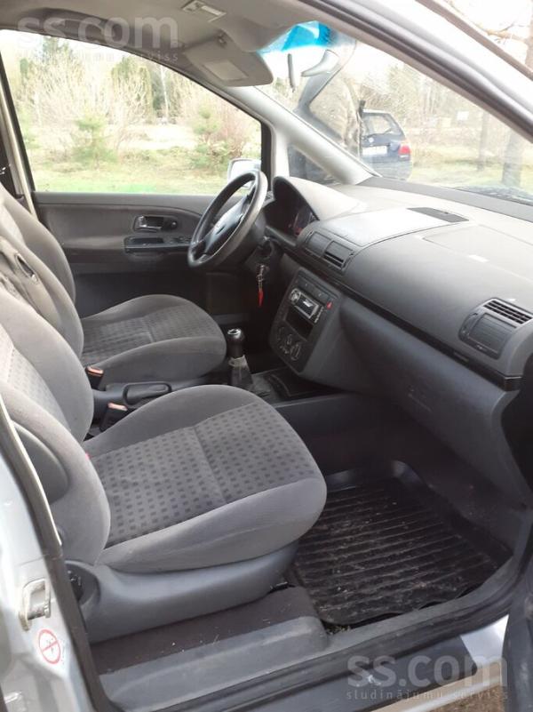 Volkswagen Sharan 2001 in Daugavpils, with an engine capacity of 1.90 L and mileage of 222 thousand km for 1500 €, photo 5 on AUTOMOTO.COM.LV