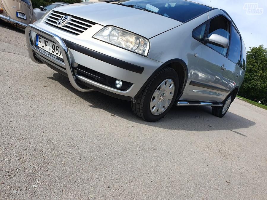 Volkswagen Sharan 2001 in Siauliai, with an engine capacity of 1.90 L and mileage of 292 thousand km for 1950 €, photo 3 on AUTOMOTO.COM.LV