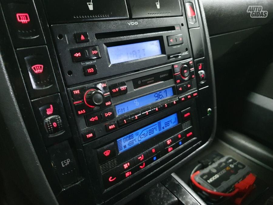 Volkswagen Sharan 2001 in Siauliai, with an engine capacity of 1.90 L and mileage of 292 thousand km for 1950 €, photo 19 on AUTOMOTO.COM.LV
