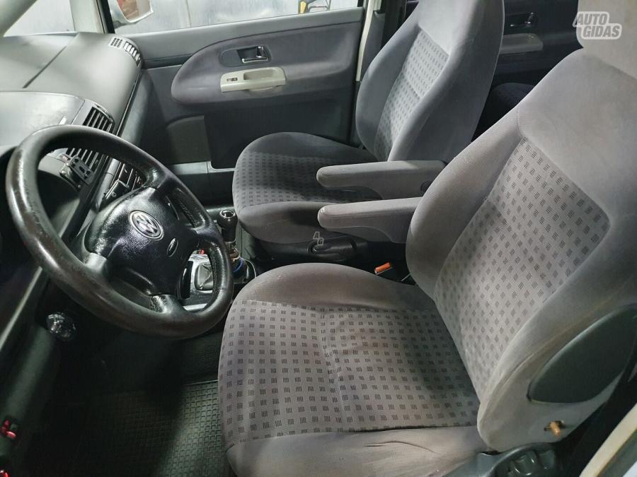 Volkswagen Sharan 2001 in Siauliai, with an engine capacity of 1.90 L and mileage of 292 thousand km for 1950 €, photo 25 on AUTOMOTO.COM.LV