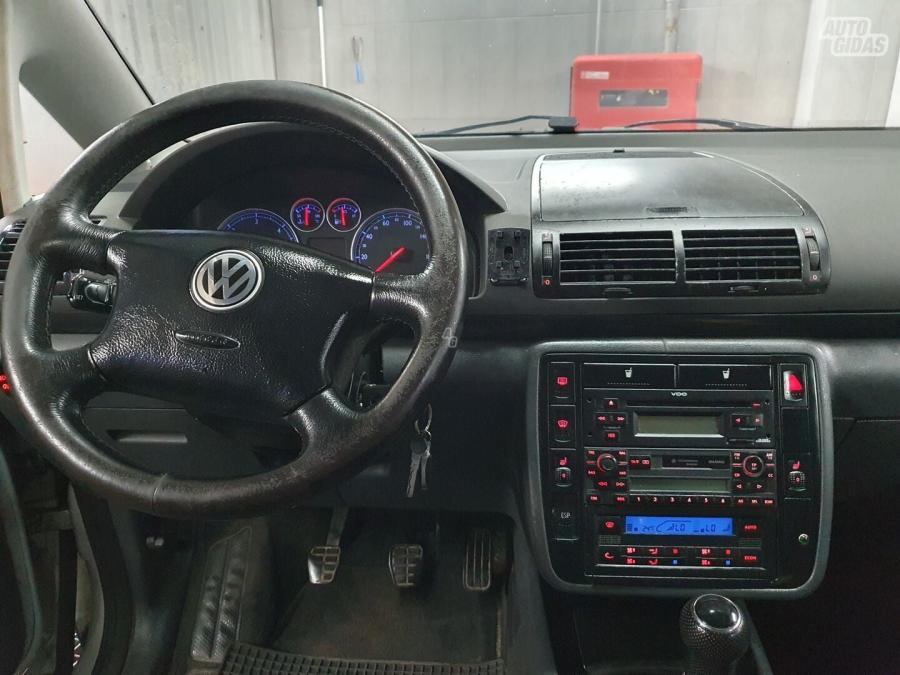 Volkswagen Sharan 2001 in Siauliai, with an engine capacity of 1.90 L and mileage of 292 thousand km for 1950 €, photo 27 on AUTOMOTO.COM.LV