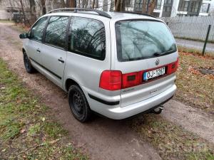 Volkswagen Sharan 2002 Jūrmala, ar dzinēja tilpumu 2.00 L un nobraukumu 333 tūkst. km par 1350 €, foto 6 vietnē AUTOMOTO.COM.LV