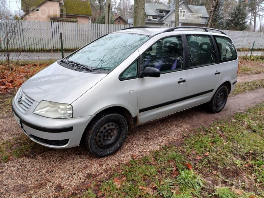 Volkswagen Sharan 2002 Jūrmala, ar dzinēja tilpumu 2.00 L un nobraukumu 333 tūkst. km par 1350 €, foto 8 vietnē AUTOMOTO.COM.LV