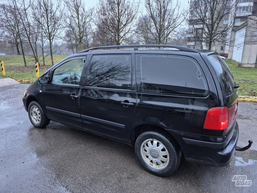 Volkswagen Sharan 2002 Viļņa, ar dzinēja tilpumu 2.00 L un nobraukumu 2456 tūkst. km par 880 €, foto 2 vietnē AUTOMOTO.COM.LV