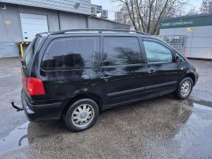 Volkswagen Sharan 2002 Viļņa, ar dzinēja tilpumu 2.00 L un nobraukumu 2456 tūkst. km par 880 €, foto 8 vietnē AUTOMOTO.COM.LV