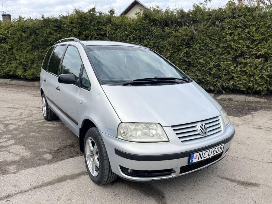Volkswagen Sharan 2002 in Kaunas, with an engine capacity of 1.90 L and mileage of 235 thousand km for 1200 €, photo 1 on AUTOMOTO.COM.LV
