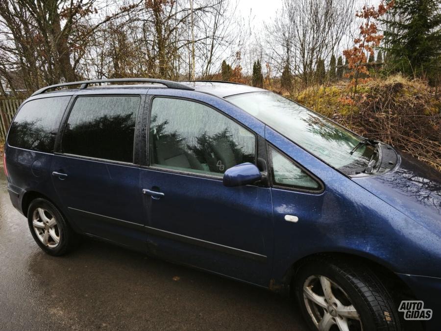 Volkswagen Sharan 2002 in Alytus, with an engine capacity of 1.90 L and mileage of 385 thousand km for 570 €, photo 3 on AUTOMOTO.COM.LV