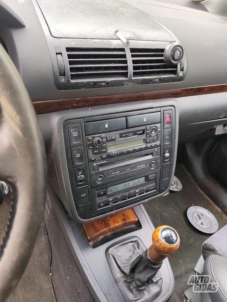 Volkswagen Sharan 2002 Viļņa, ar dzinēja tilpumu 1.90 L un nobraukumu 260 tūkst. km par 1750 €, foto 10 vietnē AUTOMOTO.COM.LV
