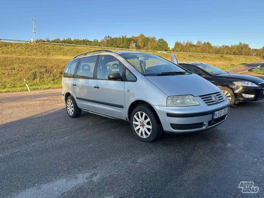 Volkswagen Sharan 2003 in Telschi, with an engine capacity of 1.90 L and mileage of 290 thousand km for 850 €, photo 3 on AUTOMOTO.COM.LV