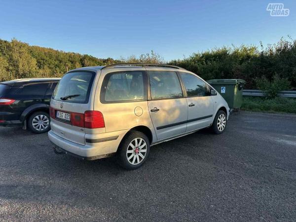 Volkswagen Sharan 2003 Telšiai, ar dzinēja tilpumu 1.90 L un nobraukumu 290 tūkst. km par 850 €, foto 7 vietnē AUTOMOTO.COM.LV