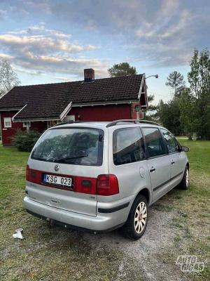 Volkswagen Sharan 2003 in Telschi, with an engine capacity of 1.90 L and mileage of 290 thousand km for 850 €, photo 12 on AUTOMOTO.COM.LV