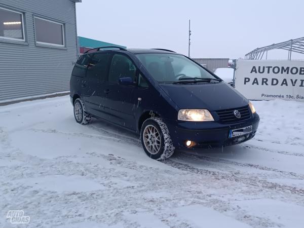 Volkswagen Sharan 2003 in Siauliai, with an engine capacity of 1.90 L and mileage of 200 thousand km for 1650 €, photo 1 on AUTOMOTO.COM.LV