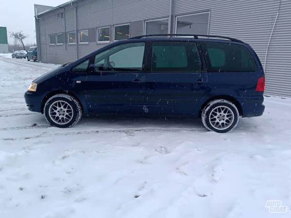 Volkswagen Sharan 2003 in Siauliai, with an engine capacity of 1.90 L and mileage of 200 thousand km for 1650 €, photo 6 on AUTOMOTO.COM.LV
