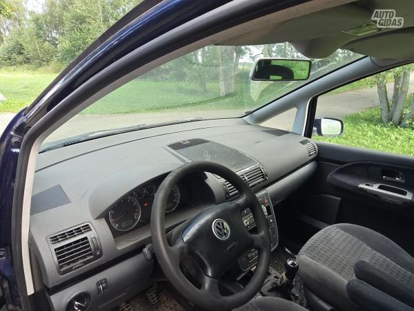 Volkswagen Sharan 2003 in Telschi, with an engine capacity of 2.00 L and mileage of 30 thousand km for 680 €, photo 11 on AUTOMOTO.COM.LV