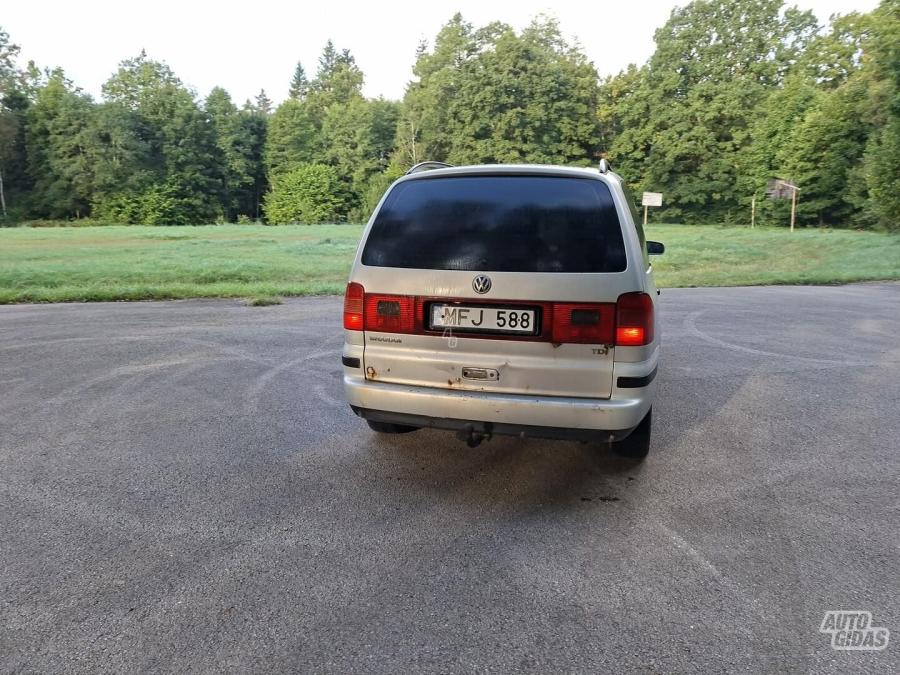 Volkswagen Sharan 2003 in Silale, with an engine capacity of 1.90 L and mileage of 300 thousand km for 850 €, photo 5 on AUTOMOTO.COM.LV