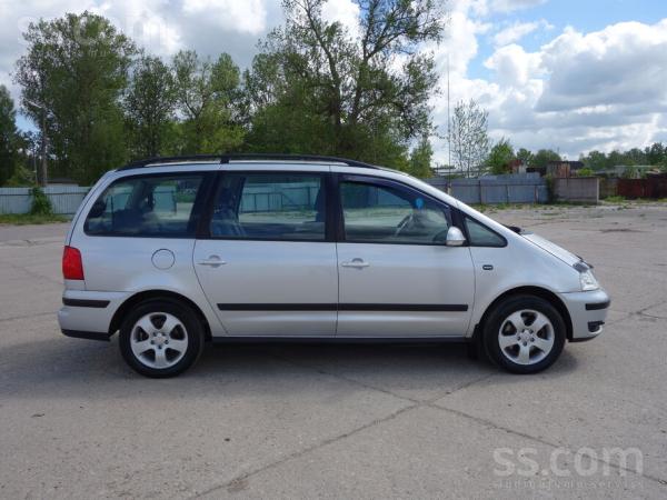 Volkswagen Sharan 2004 Rīga, ar dzinēja tilpumu 1.90 L un nobraukumu 294 tūkst. km par 2350 €, foto 9 vietnē AUTOMOTO.COM.LV