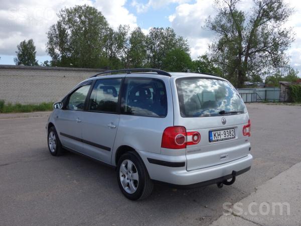 Volkswagen Sharan 2004 Rīga, ar dzinēja tilpumu 1.90 L un nobraukumu 294 tūkst. km par 2350 €, foto 10 vietnē AUTOMOTO.COM.LV