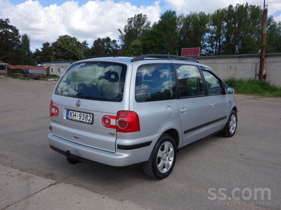 Volkswagen Sharan 2004 Rīga, ar dzinēja tilpumu 1.90 L un nobraukumu 294 tūkst. km par 2350 €, foto 11 vietnē AUTOMOTO.COM.LV