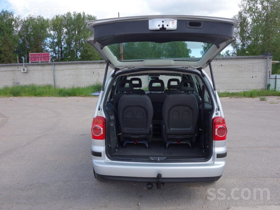 Volkswagen Sharan 2004 Rīga, ar dzinēja tilpumu 1.90 L un nobraukumu 294 tūkst. km par 2350 €, foto 19 vietnē AUTOMOTO.COM.LV