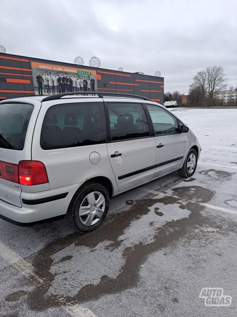 Volkswagen Sharan 2004 in Pasvalys, with an engine capacity of 1.90 L and mileage of 266 thousand km for 1500 €, photo 1 on AUTOMOTO.COM.LV