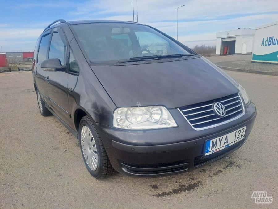 Volkswagen Sharan 2004 in Telschi, with an engine capacity of 1.90 L and mileage of 313 thousand km for 1850 €, photo 1 on AUTOMOTO.COM.LV