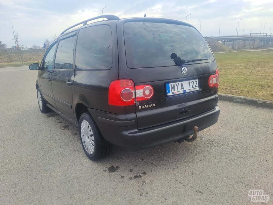 Volkswagen Sharan 2004 in Telschi, with an engine capacity of 1.90 L and mileage of 313 thousand km for 1850 €, photo 4 on AUTOMOTO.COM.LV