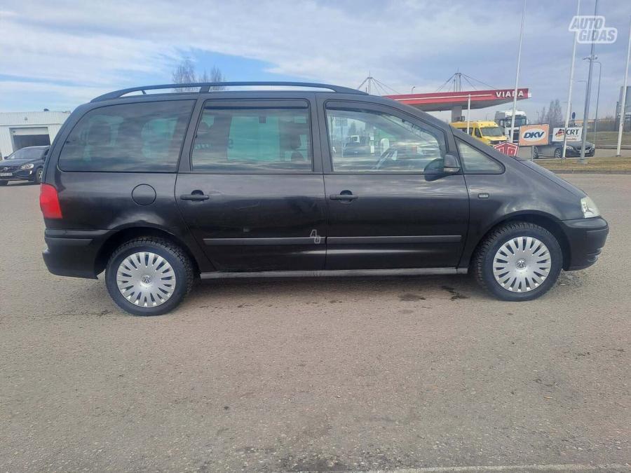 Volkswagen Sharan 2004 in Telschi, with an engine capacity of 1.90 L and mileage of 313 thousand km for 1850 €, photo 7 on AUTOMOTO.COM.LV