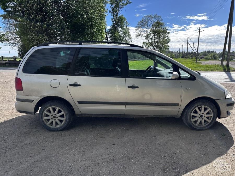Volkswagen Sharan 2004 Kelmė, ar dzinēja tilpumu 1.90 L un nobraukumu 300 tūkst. km par 1000 €, foto 7 vietnē AUTOMOTO.COM.LV