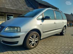 Volkswagen Sharan 2004 in Vilnius, with an engine capacity of 1.90 L and mileage of 274 thousand km for 1750 €, photo 3 on AUTOMOTO.COM.LV