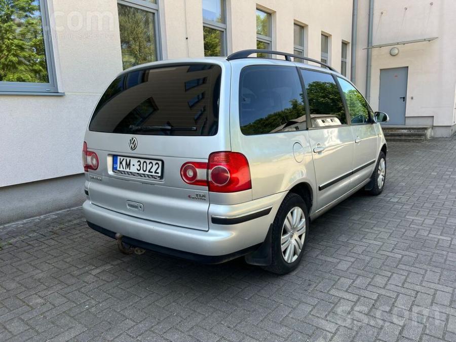 Volkswagen Sharan 2005 in Jelgava, with an engine capacity of 1.90 L and mileage of 266 thousand km for 2950 €, photo 2 on AUTOMOTO.COM.LV