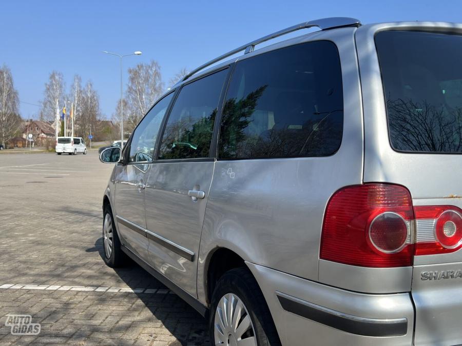 Volkswagen Sharan 2005 Trakai, ar dzinēja tilpumu 1.90 L un nobraukumu 398 tūkst. km par 1550 €, foto 18 vietnē AUTOMOTO.COM.LV