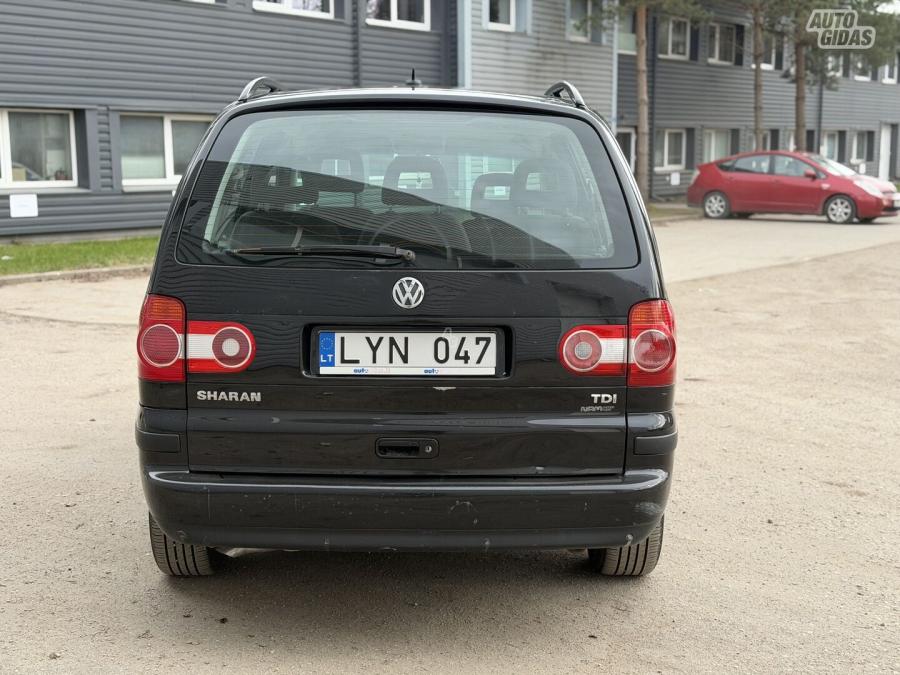 Volkswagen Sharan 2005 in Vilnius, with an engine capacity of 1.90 L and mileage of 465 thousand km for 2350 €, photo 8 on AUTOMOTO.COM.LV