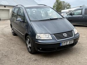 Volkswagen Sharan 2005 in Siauliai, with an engine capacity of 1.90 L and mileage of 375 thousand km for 1800 €, photo 4 on AUTOMOTO.COM.LV