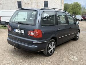 Volkswagen Sharan 2005 in Siauliai, with an engine capacity of 1.90 L and mileage of 375 thousand km for 1800 €, photo 5 on AUTOMOTO.COM.LV