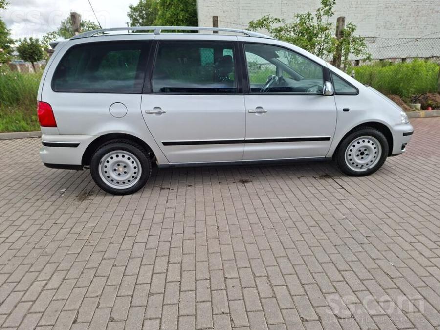 Volkswagen Sharan 2005 Rēzekne, ar dzinēja tilpumu 2.80 L un nobraukumu 230 tūkst. km par 2500 €, foto 3 vietnē AUTOMOTO.COM.LV