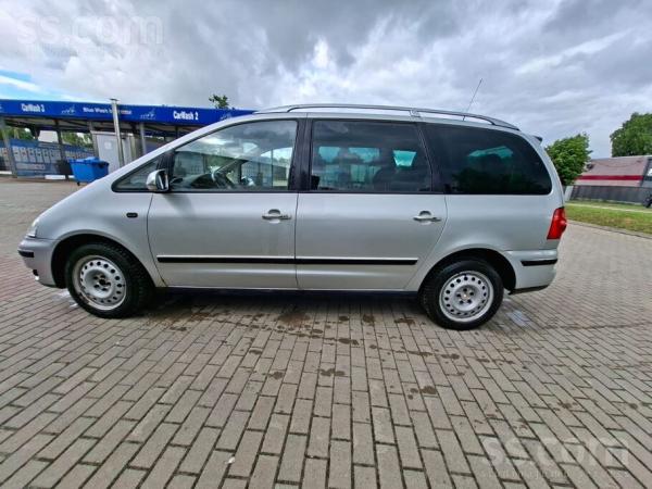 Volkswagen Sharan 2005 in Rezekne, with an engine capacity of 2.80 L and mileage of 230 thousand km for 2500 €, photo 3 on AUTOMOTO.COM.LV