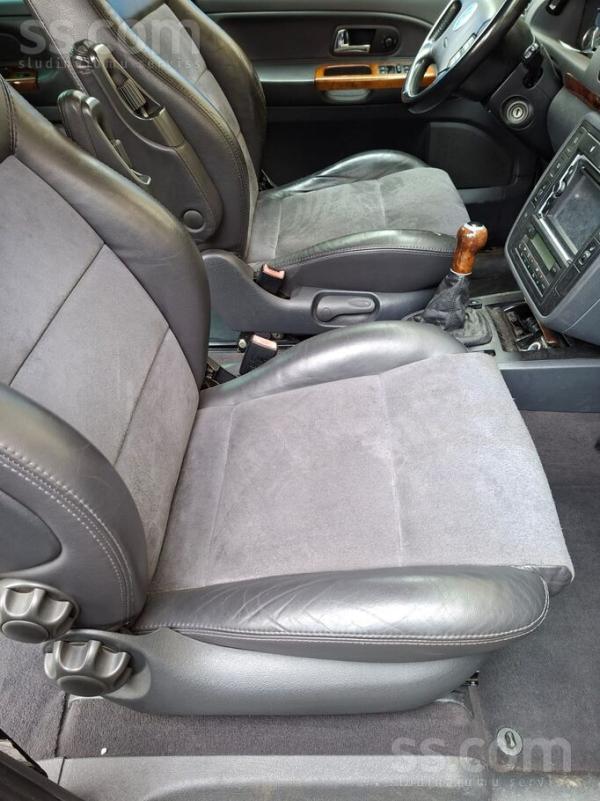 Volkswagen Sharan 2005 in Rezekne, with an engine capacity of 2.80 L and mileage of 230 thousand km for 2500 €, photo 9 on AUTOMOTO.COM.LV