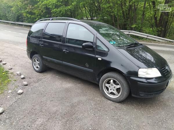 Volkswagen Sharan 2005 in Kaunas, with an engine capacity of 1.90 L and mileage of 385 thousand km for 1700 €, photo 2 on AUTOMOTO.COM.LV