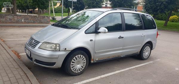 Volkswagen Sharan 2005 in Akmene, with an engine capacity of 1.90 L and mileage of 379 thousand km for 600 €, photo 5 on AUTOMOTO.COM.LV
